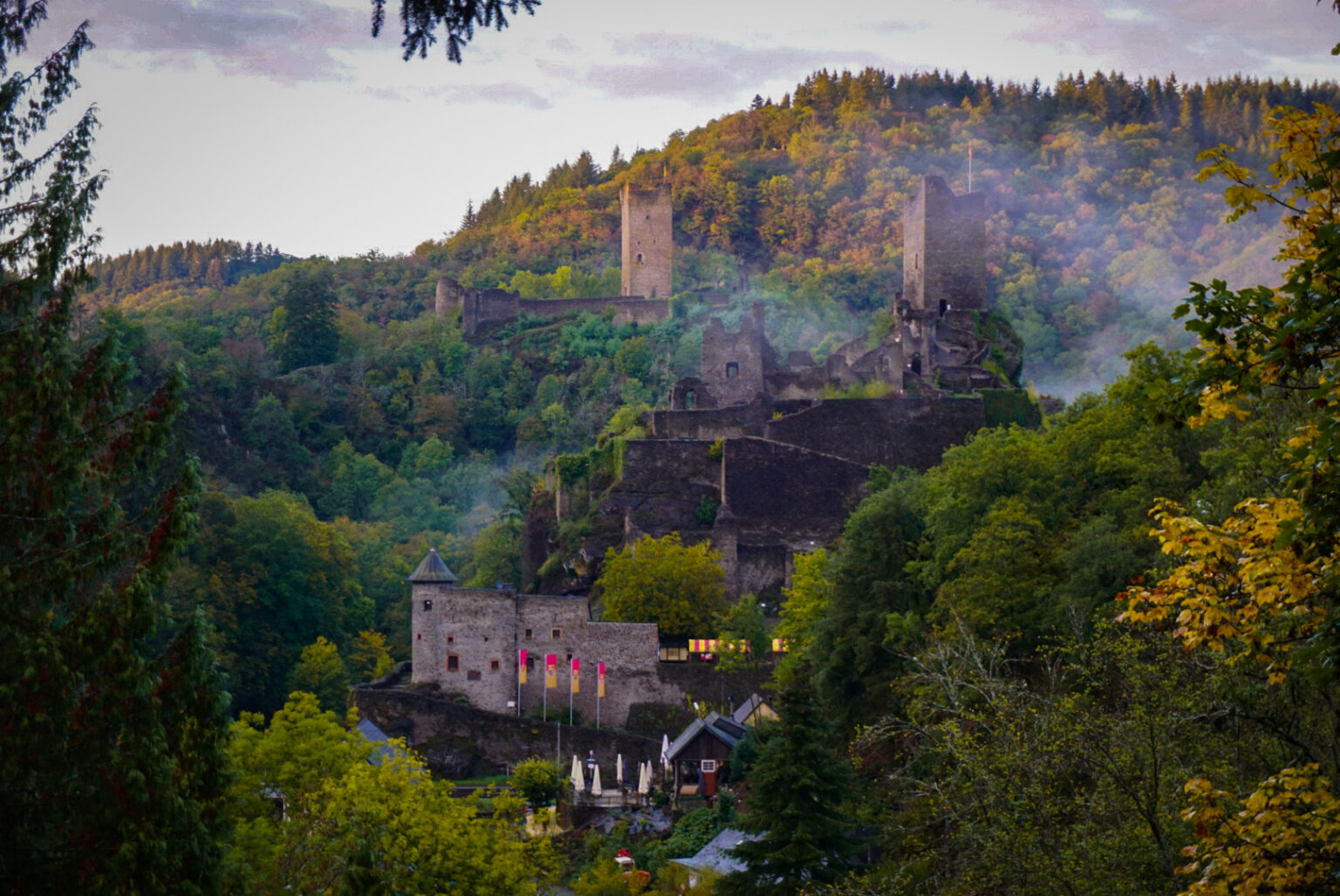 Die Niederburg – Manderscheider Burgen